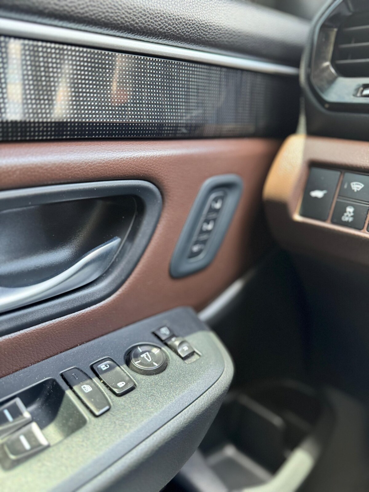 2023 Honda Pilot Elite | Car Guys Belize Ltd.
